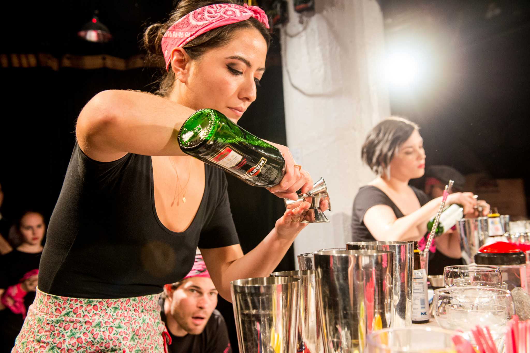 Female bartender competition: Whole lotta shakin'