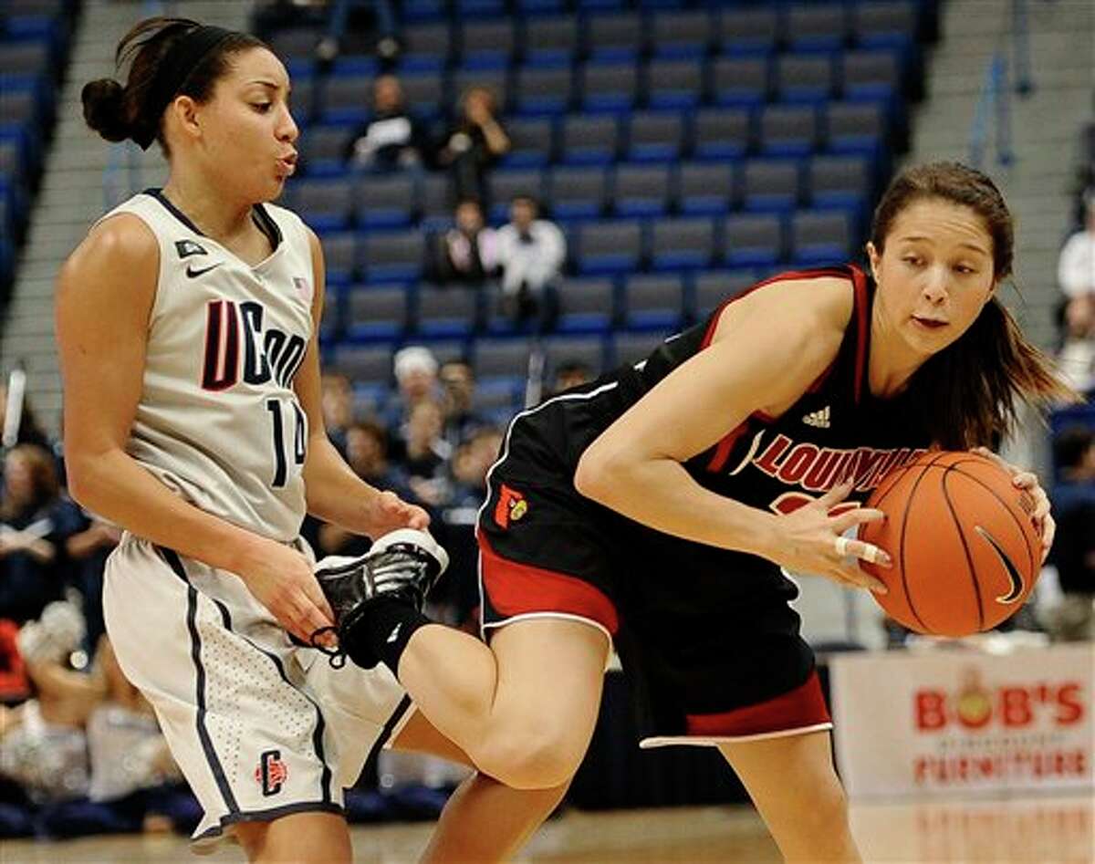UConn vs. Louisville: Who has the edge?