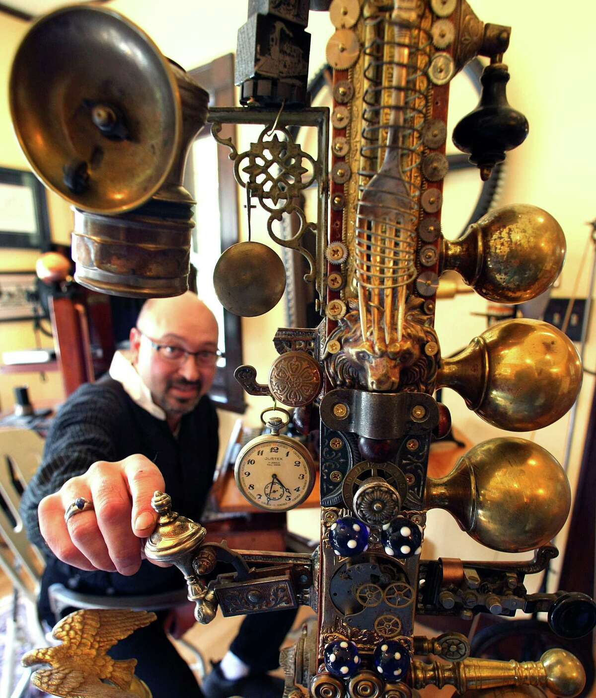 'Steampunk' fashion heading for the mainstream, researcher says