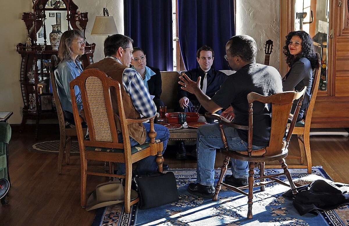 MoveOn founder, Tea Party figure meet