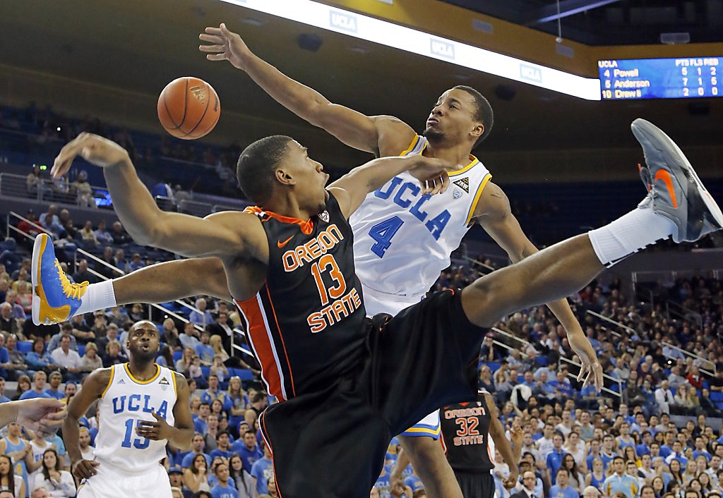 College basketball game results, Jan. 17