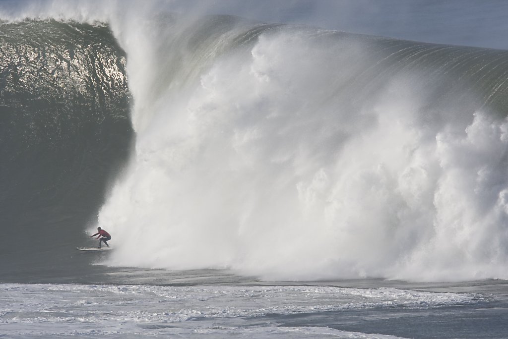 Average surf forecasted for Mavericks