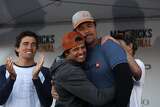 Peter Mel wins Mavericks surfing contest