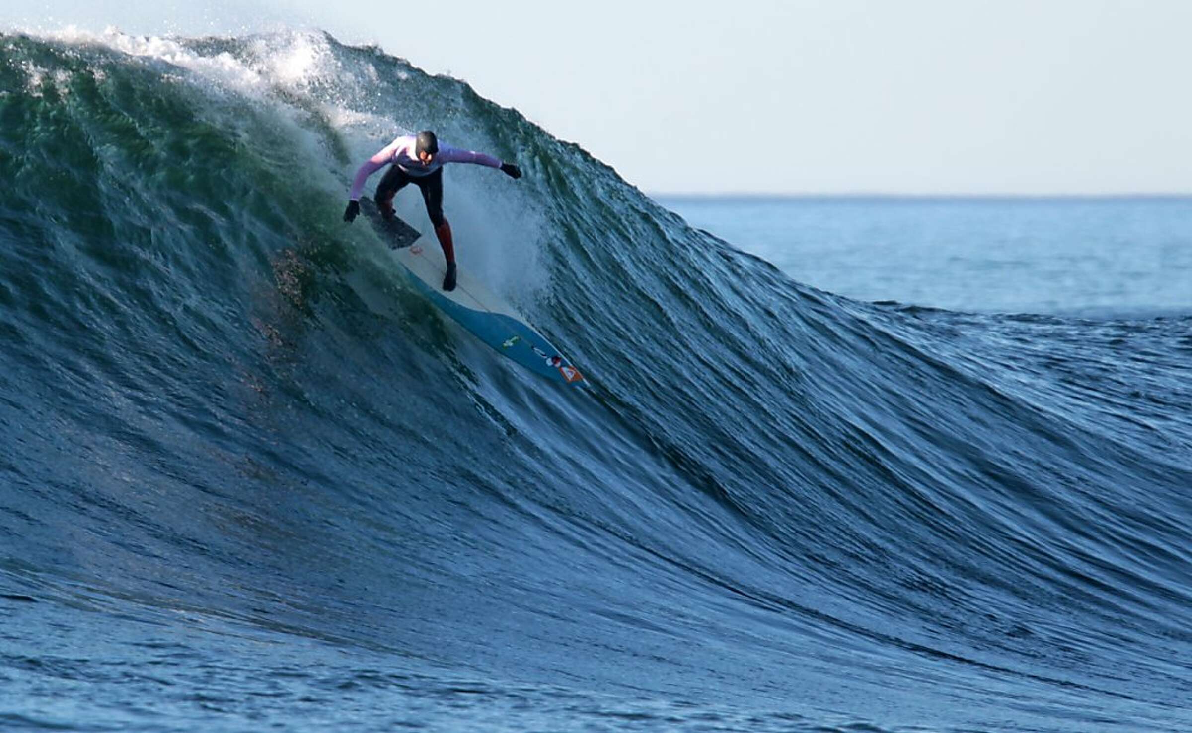 Peter Mel wins Mavericks surfing contest