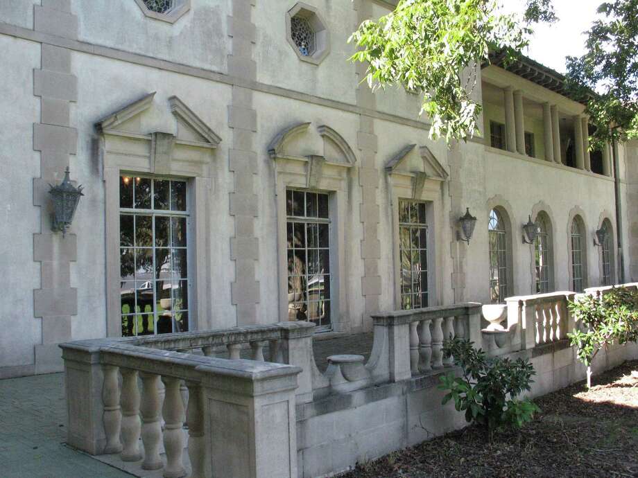 Clear Lake's West mansion starts new chapter with Hakeem Olajuwon ...