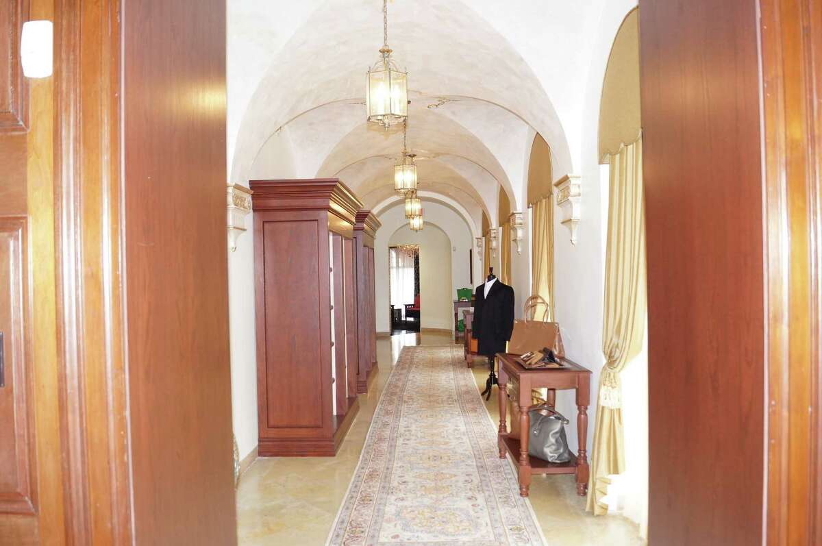 Clear Lake's West mansion starts new chapter with Hakeem Olajuwon