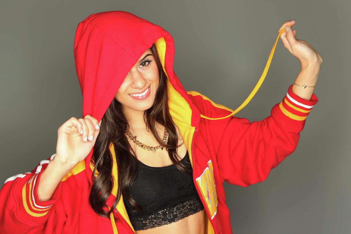 Chanel Dror raps up a pop hit