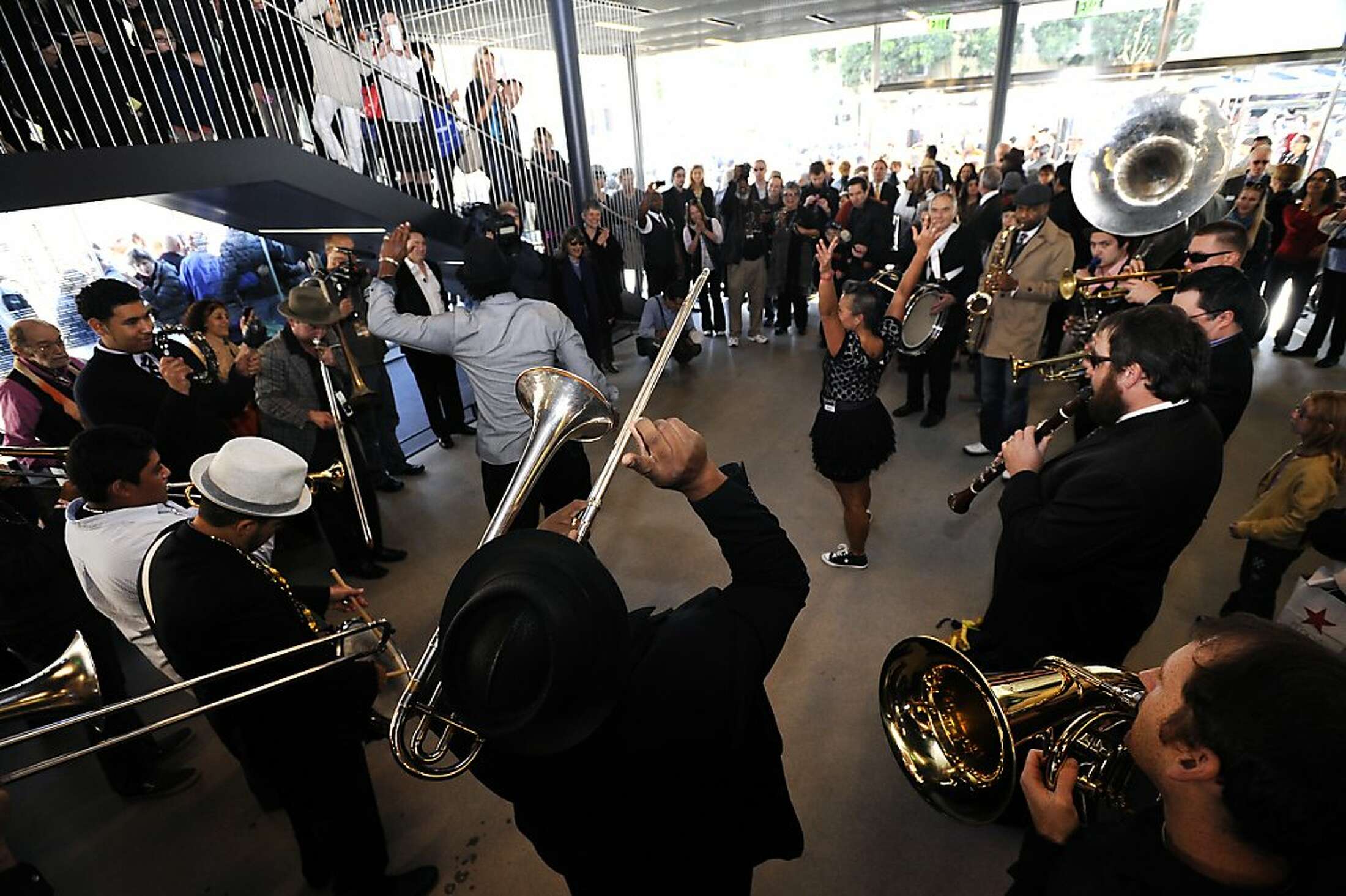SFJazz Center opens with a joyful noise