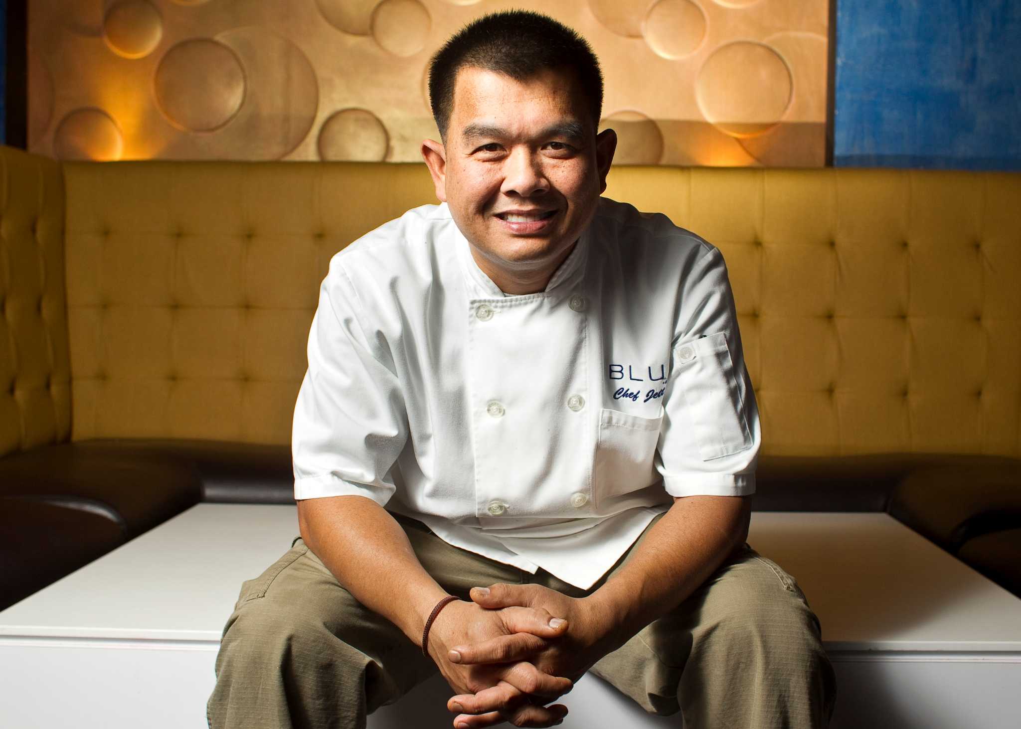 Blu offers fusion in a club setting