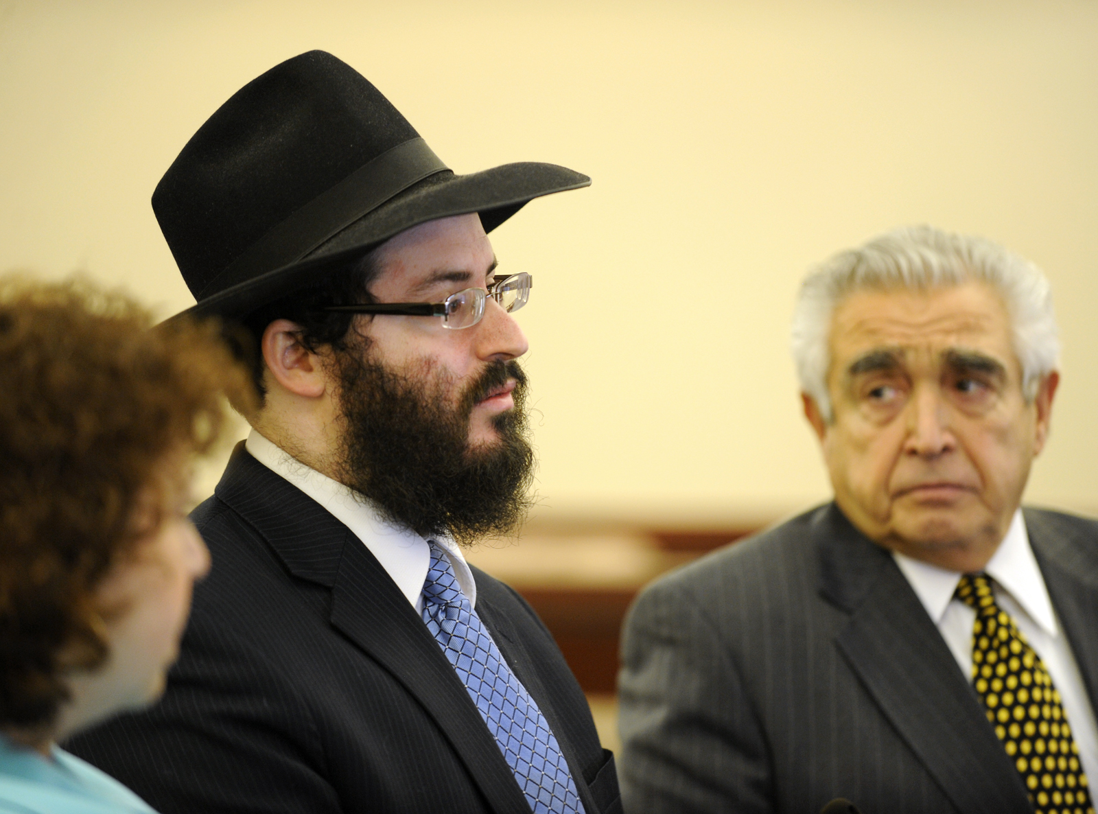 Rabbi will pay boy's family $6,000 to settle sex assault lawsuit