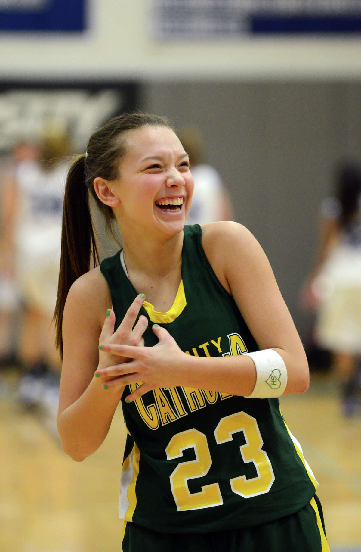 Darien girls make it five in a row with win over Trinity