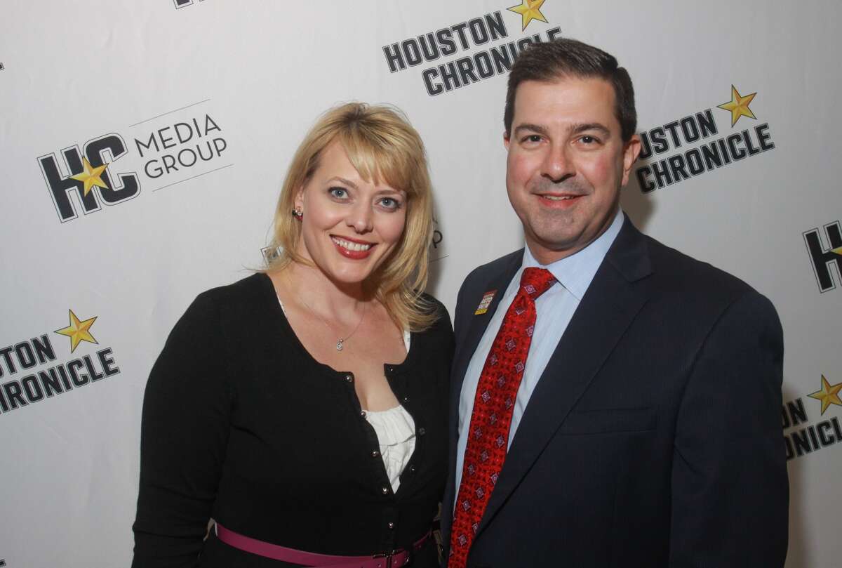 VIPs preview auto show