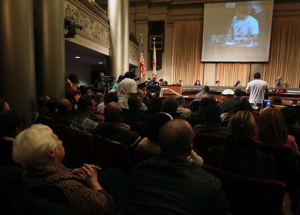 Oakland hires police consultant Bratton