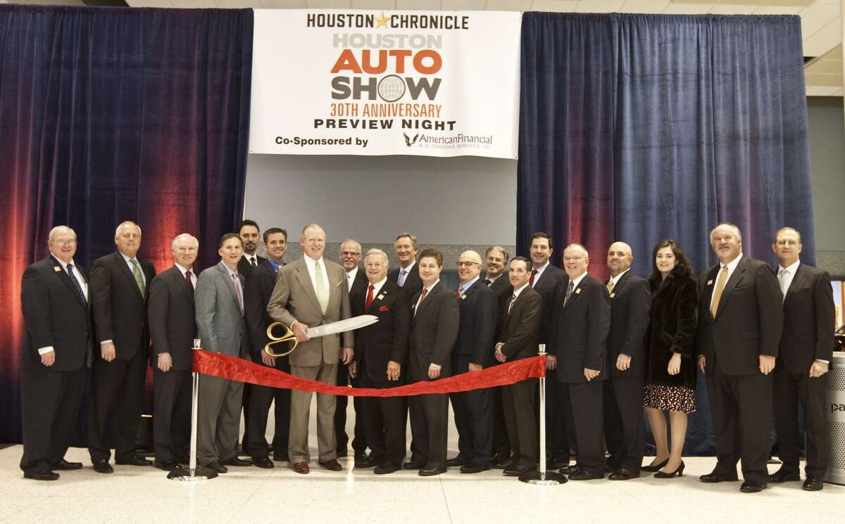 VIPs preview auto show