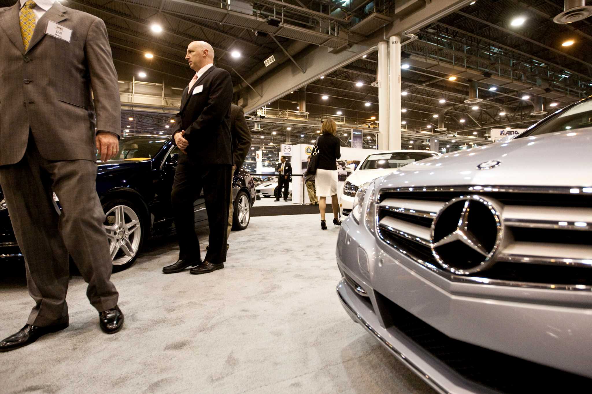 VIPs preview auto show