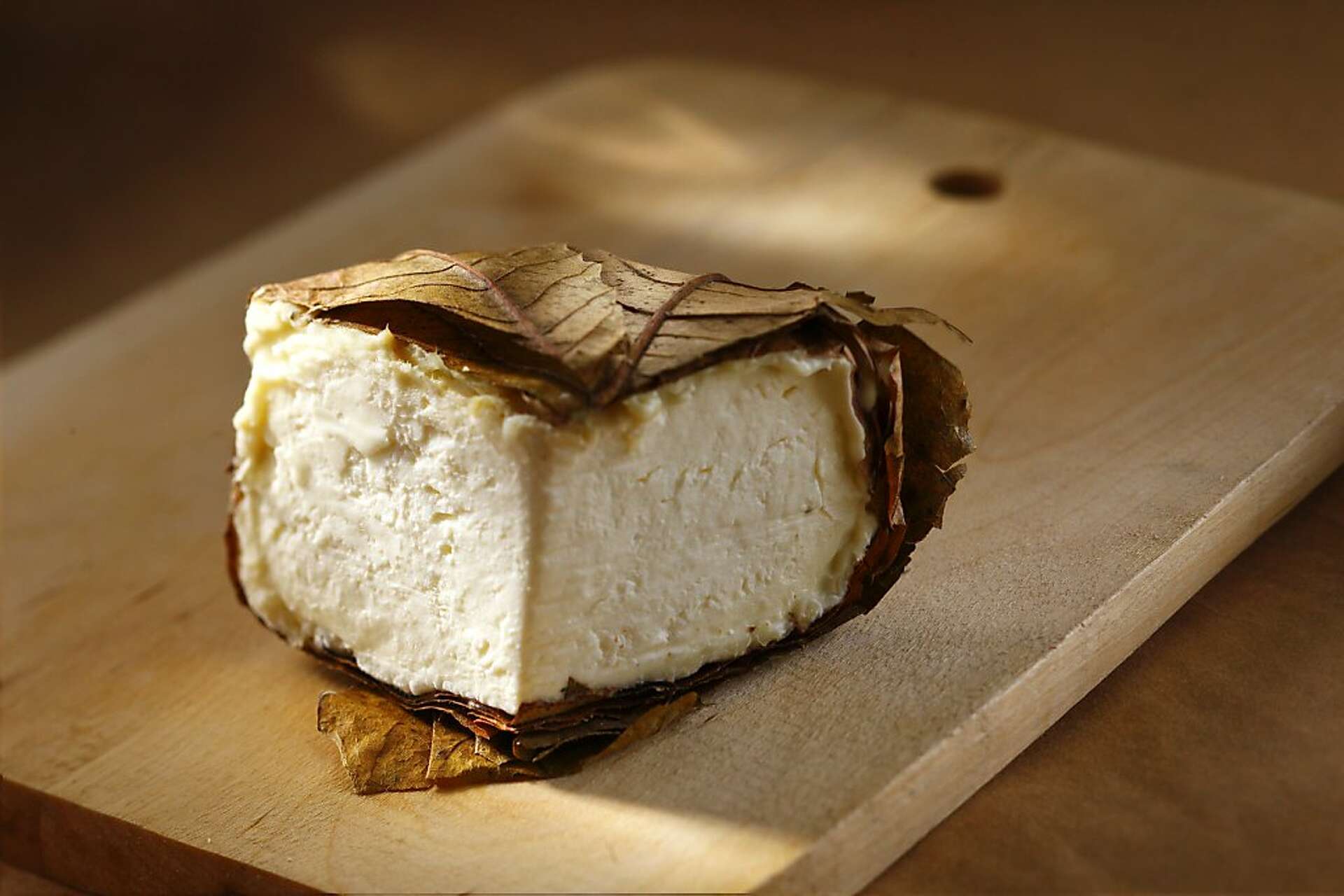 Leafy cheese wrappers enhance aesthetics