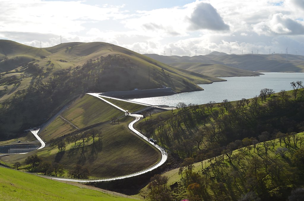 New Los Vaqueros Reservoir filling up