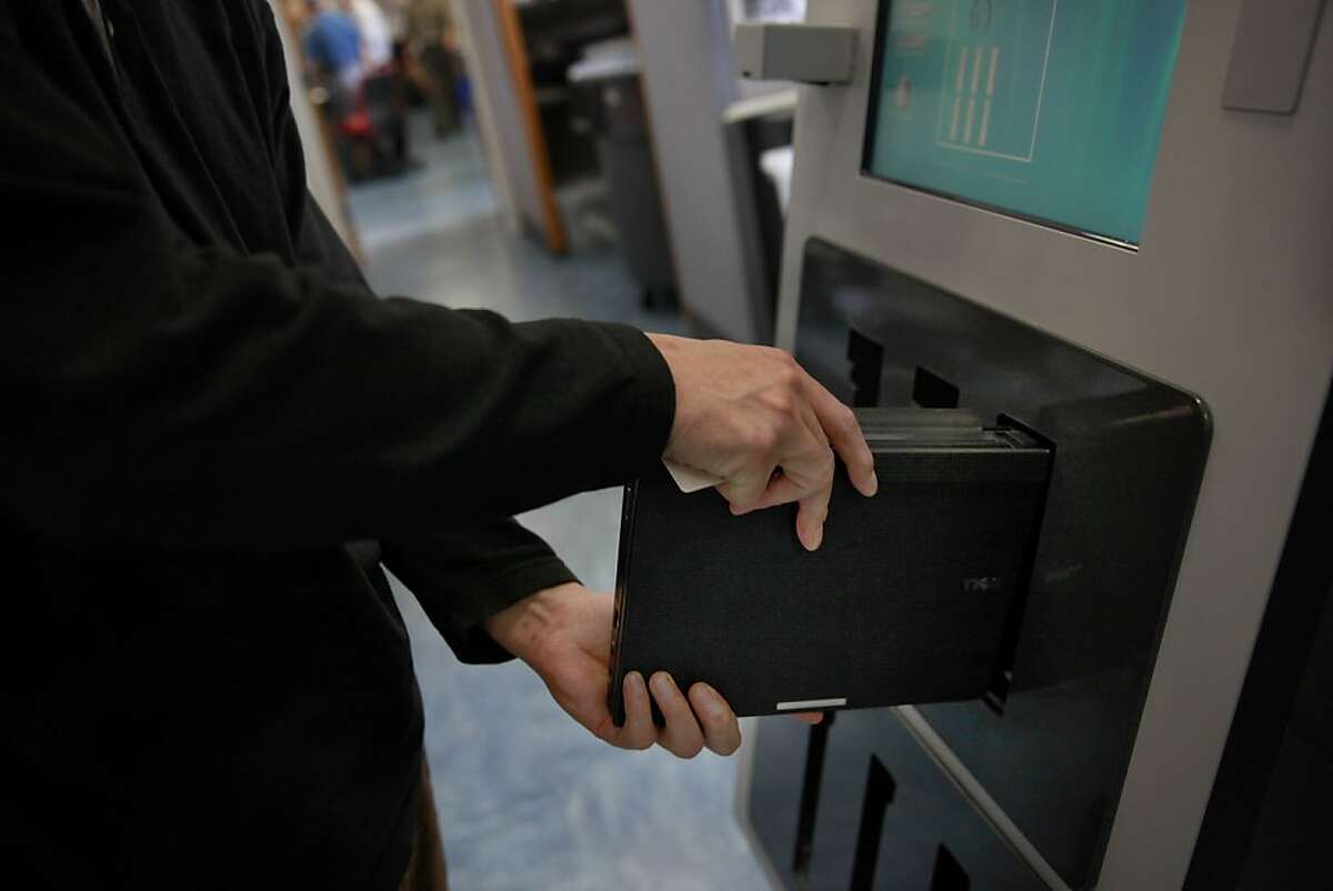S.F. library eyes laptop-lending kiosks