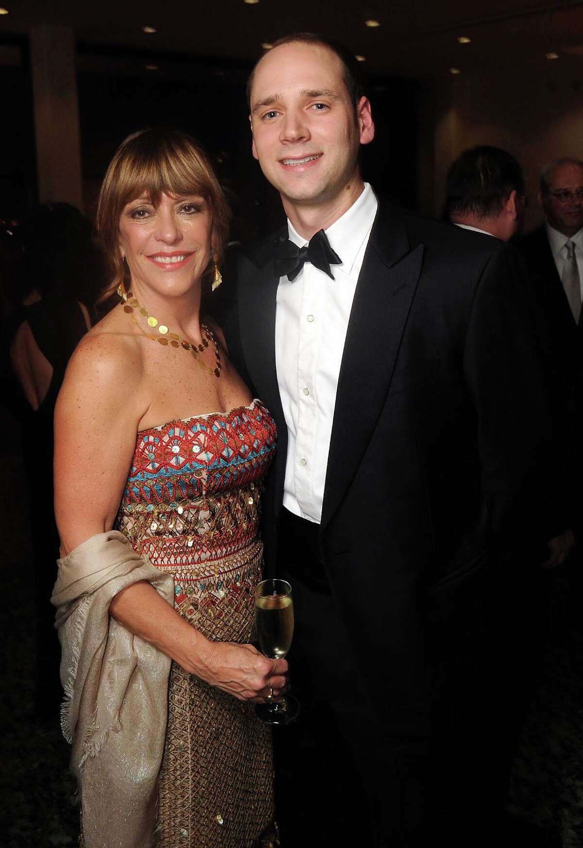 "Beyond Boundaries" Gala a glittery success