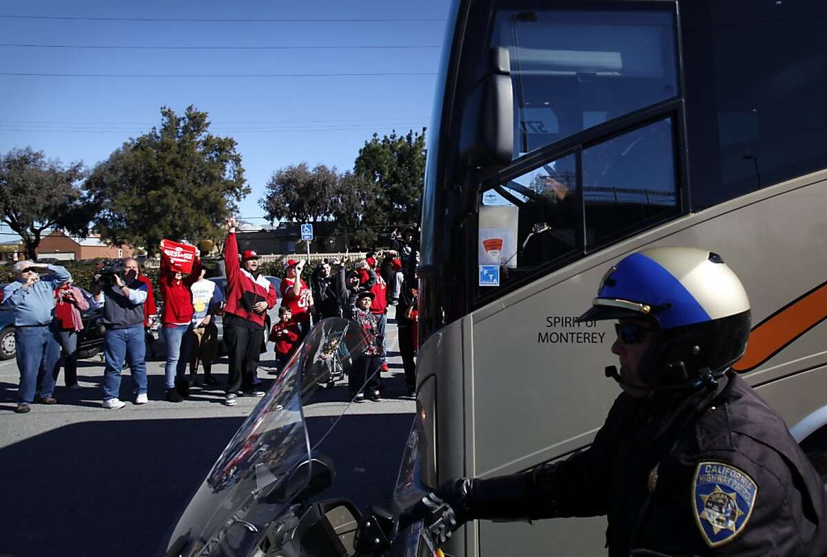 49ers arrive in New Orleans