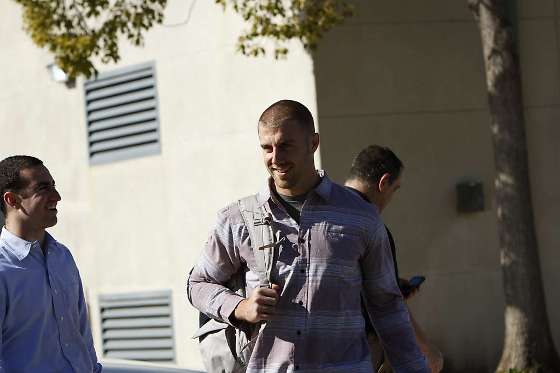 Alex Smith wants release as reward