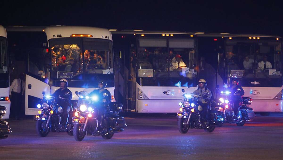 49ers arrive in New Orleans