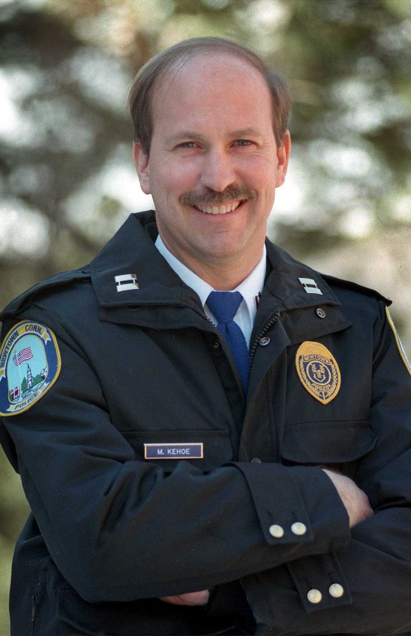 Newtown police chief meets with Obama