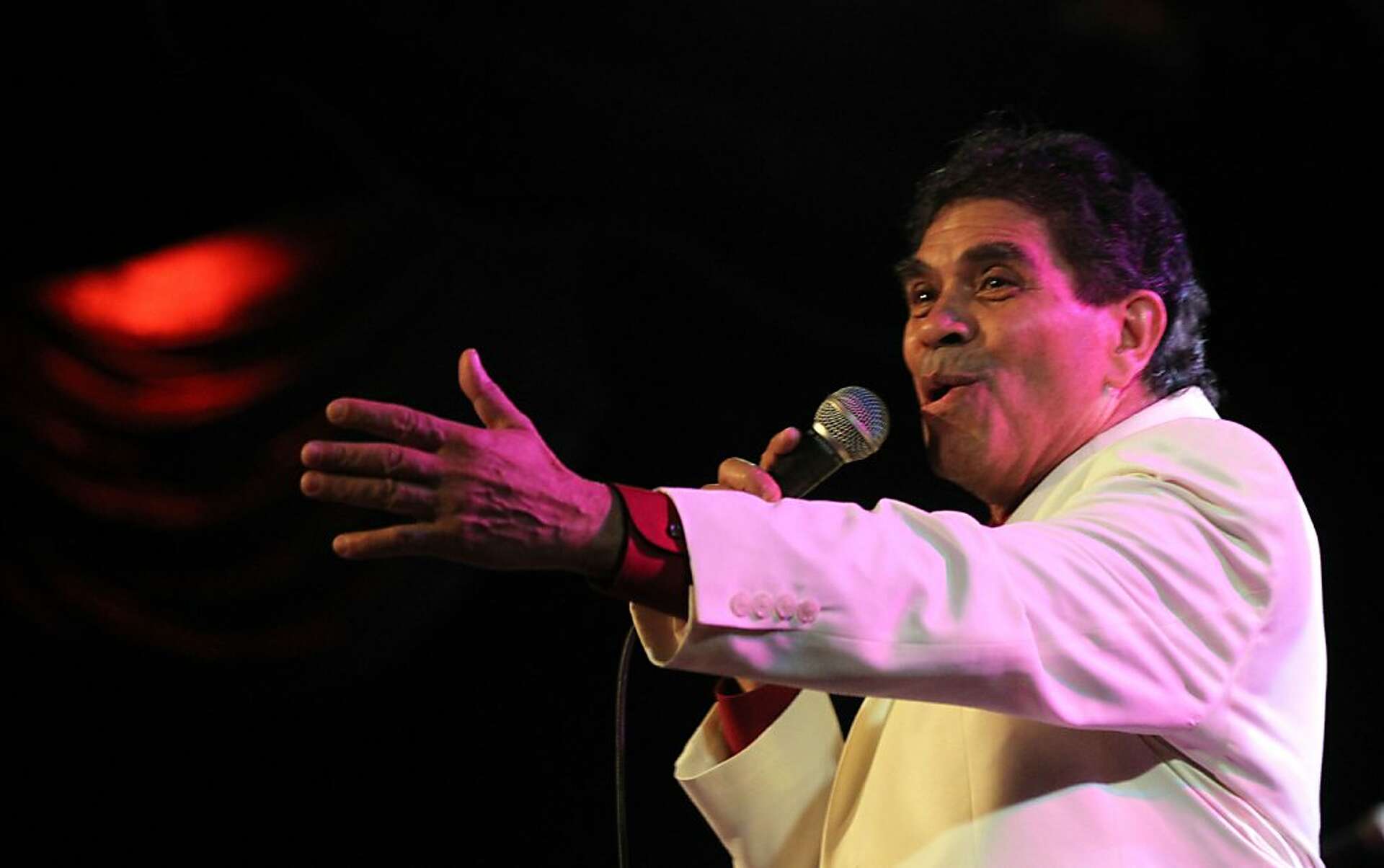 Singer Rick Stevens embraces 2nd chance