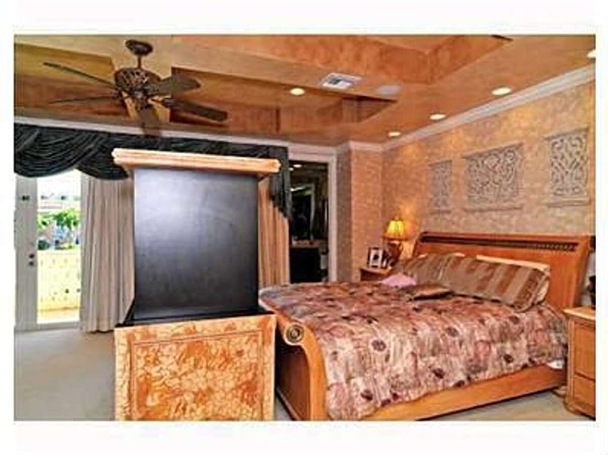 Squatter takes over $2.5M mansion