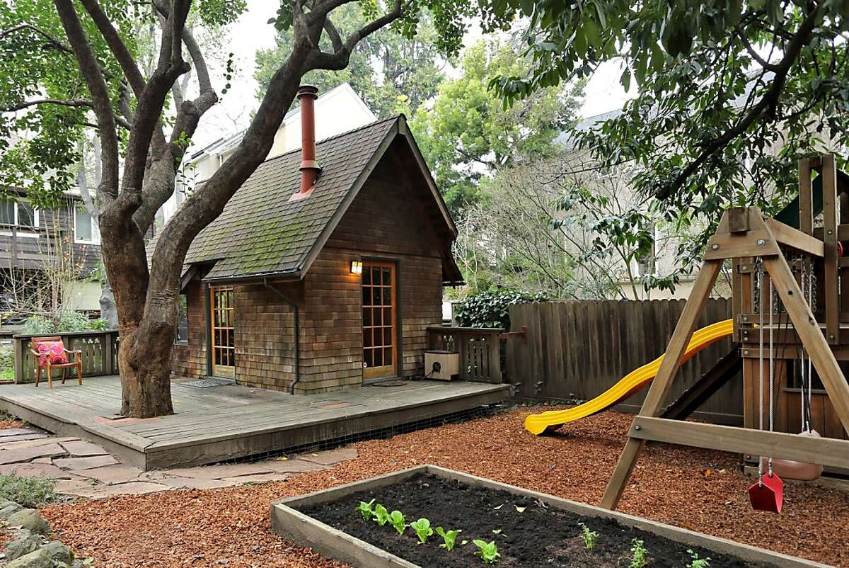 Craftsman details in Berkeley home