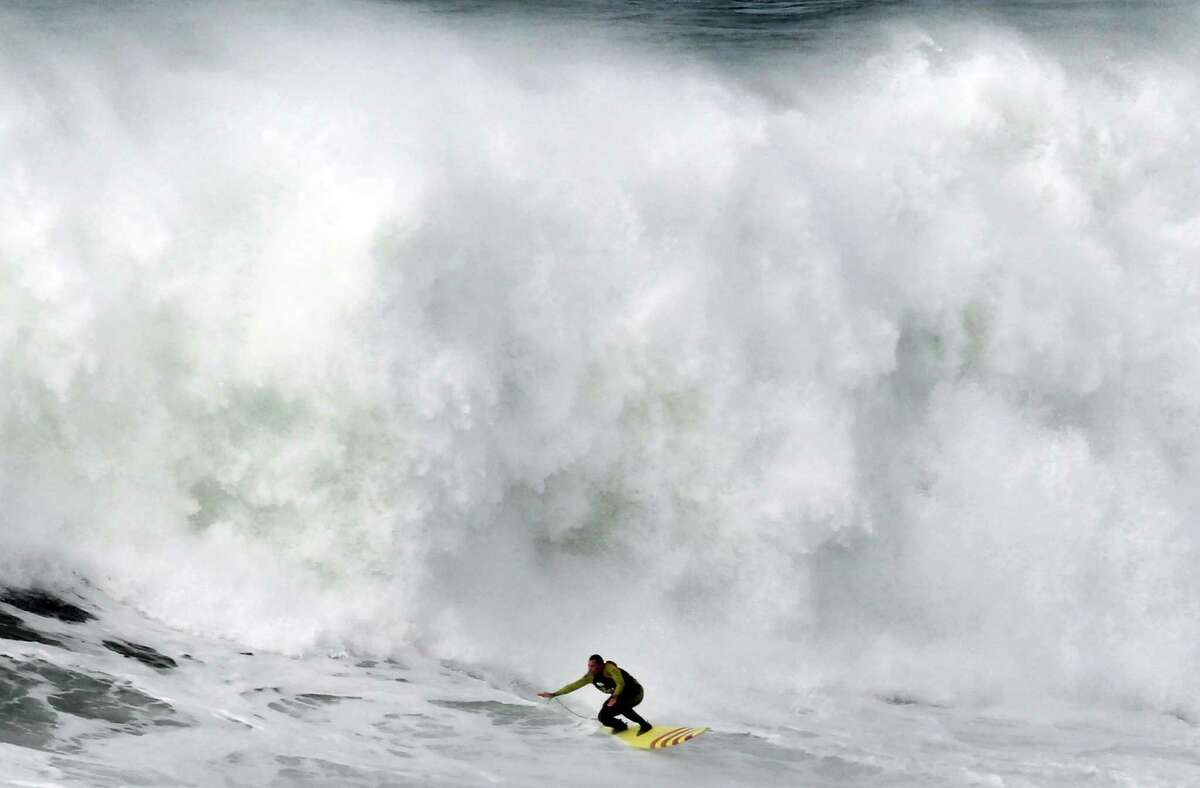 Extreme surfer may have caught record 100-foot wave