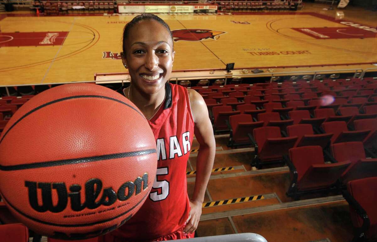 Lady Cards' Loyd has goals beyond points