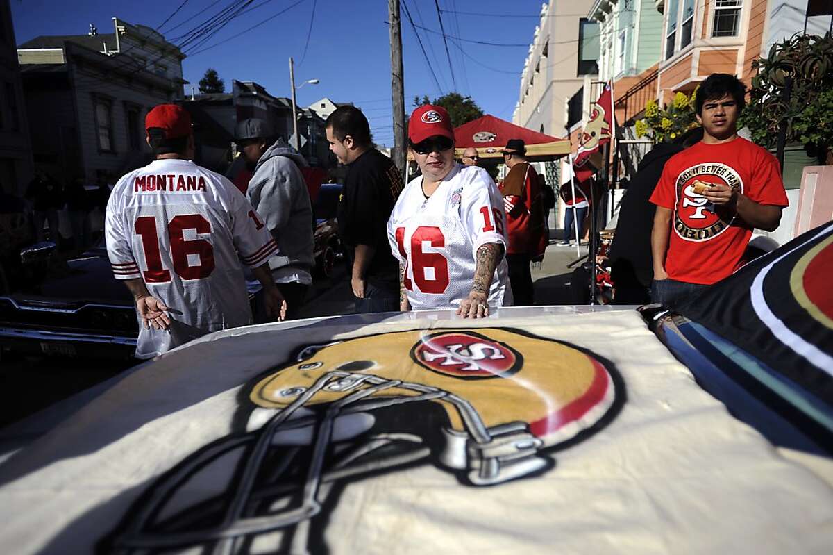 Lowrider parade for 49ers ready to dance