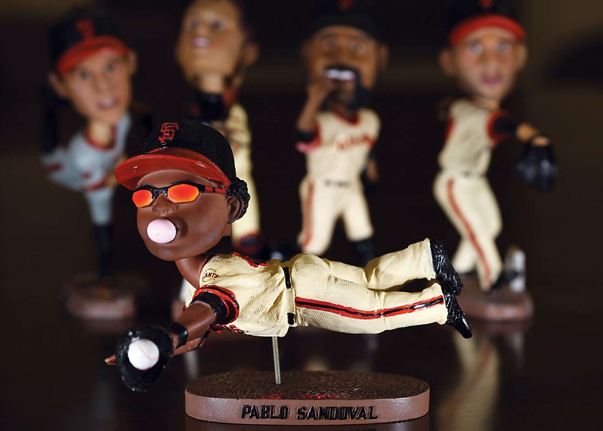 Giants spring for bobbleheads for all