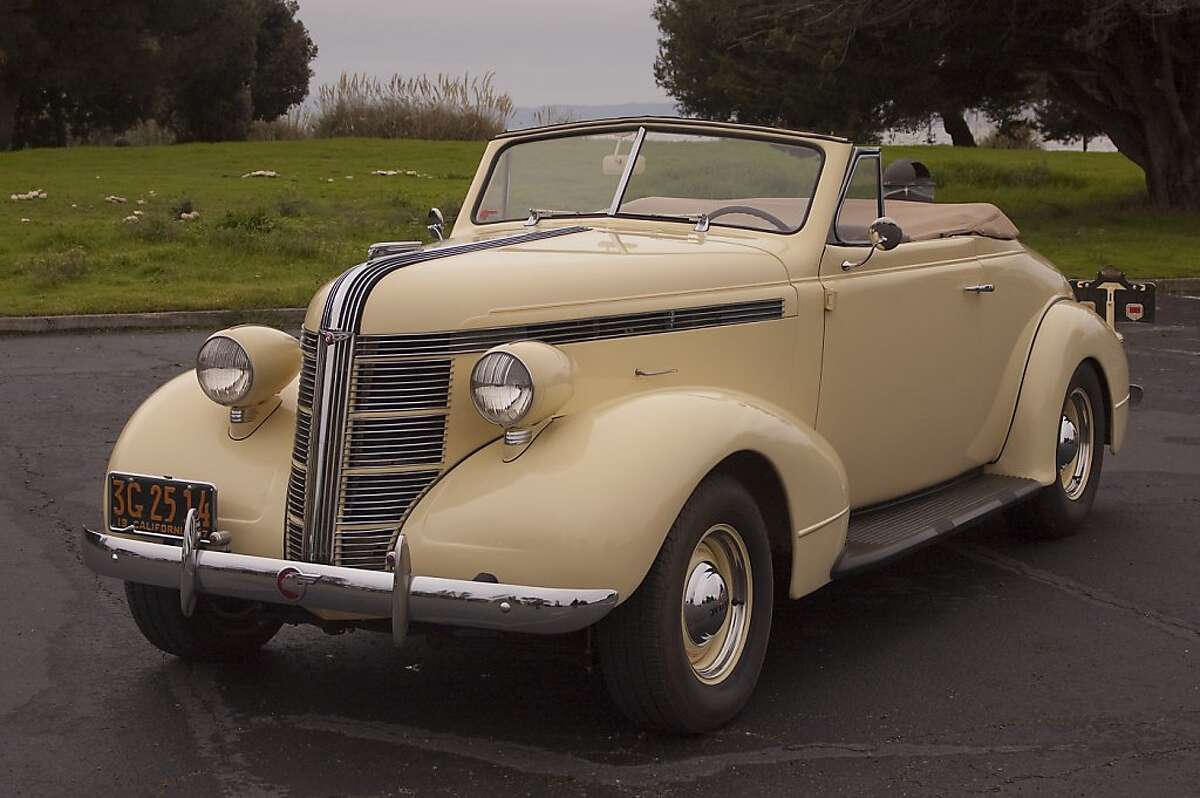 1937 Pontiac Convertible Coupe