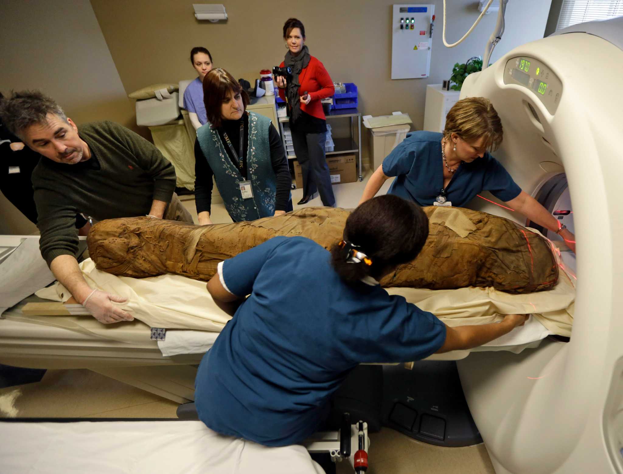 Museum unwrapping story of one of earliest mummies