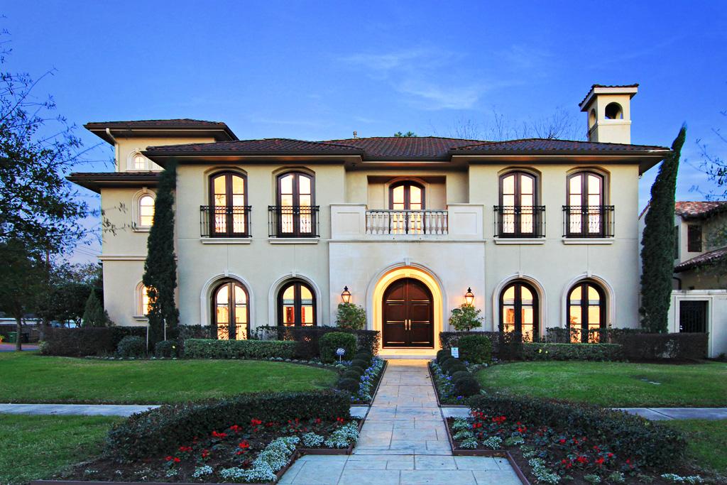 Stunning estate blocks away from Memorial Park