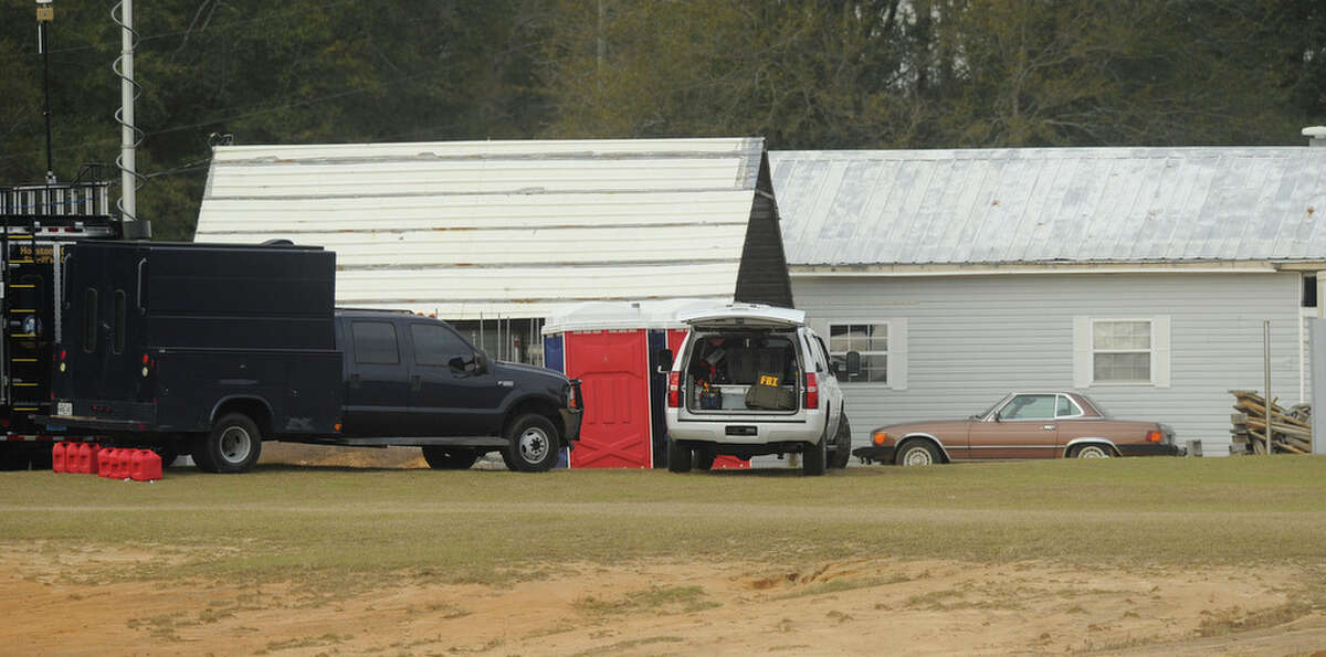 Authorities storm Alabama bunker, rescue boy