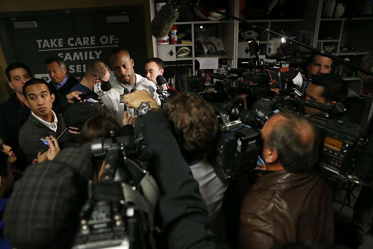 49ers' Goldson seeks long-term contract