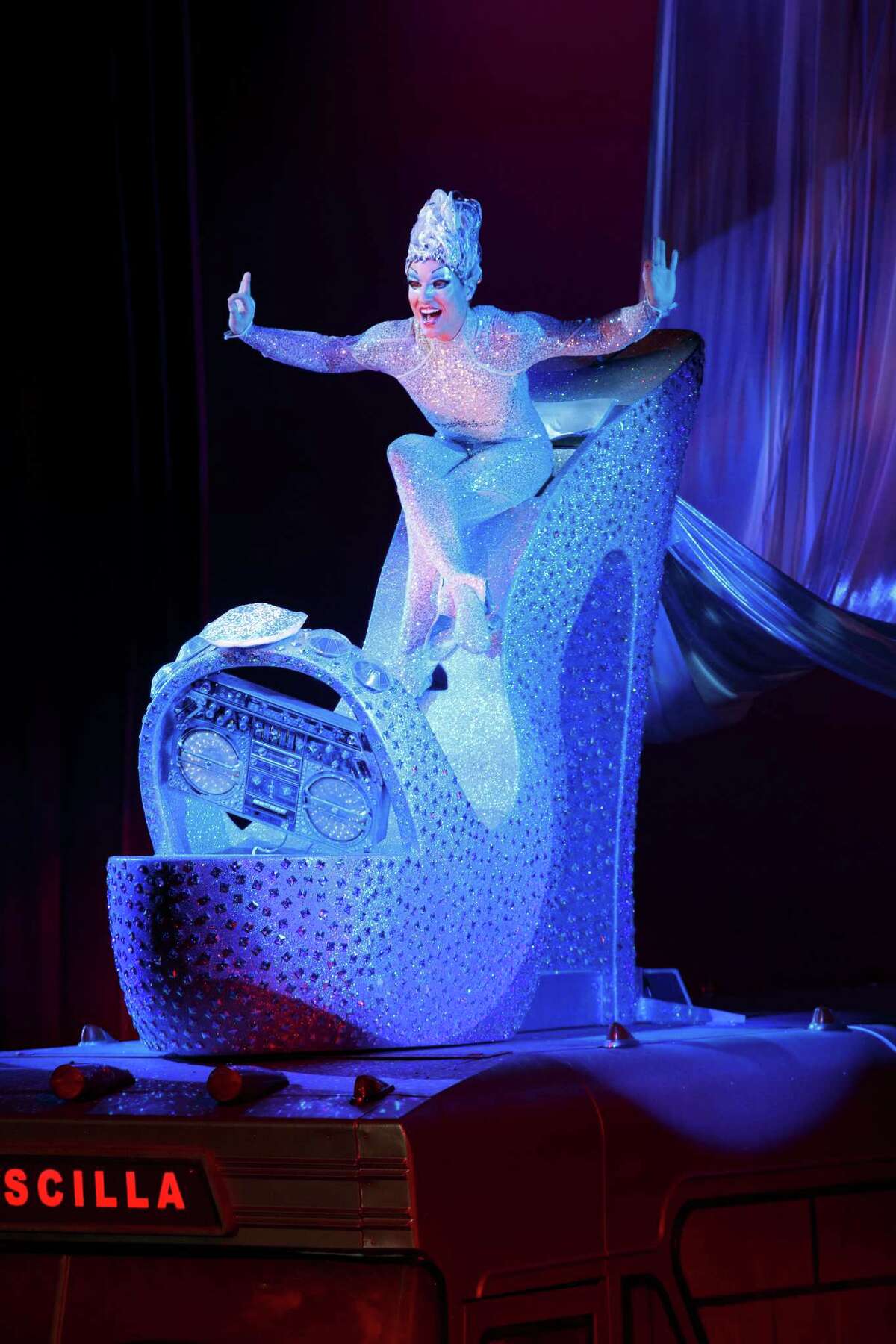 'Priscilla, Queen of the Desert' brings disco beat to Proctors