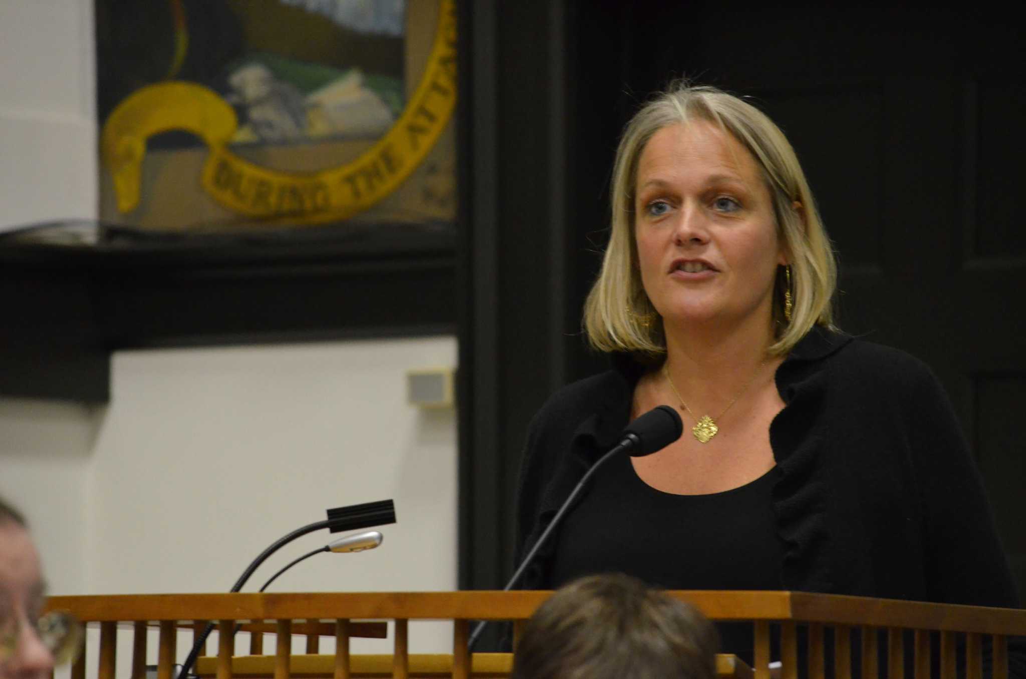 Technology is a must for Darien parents