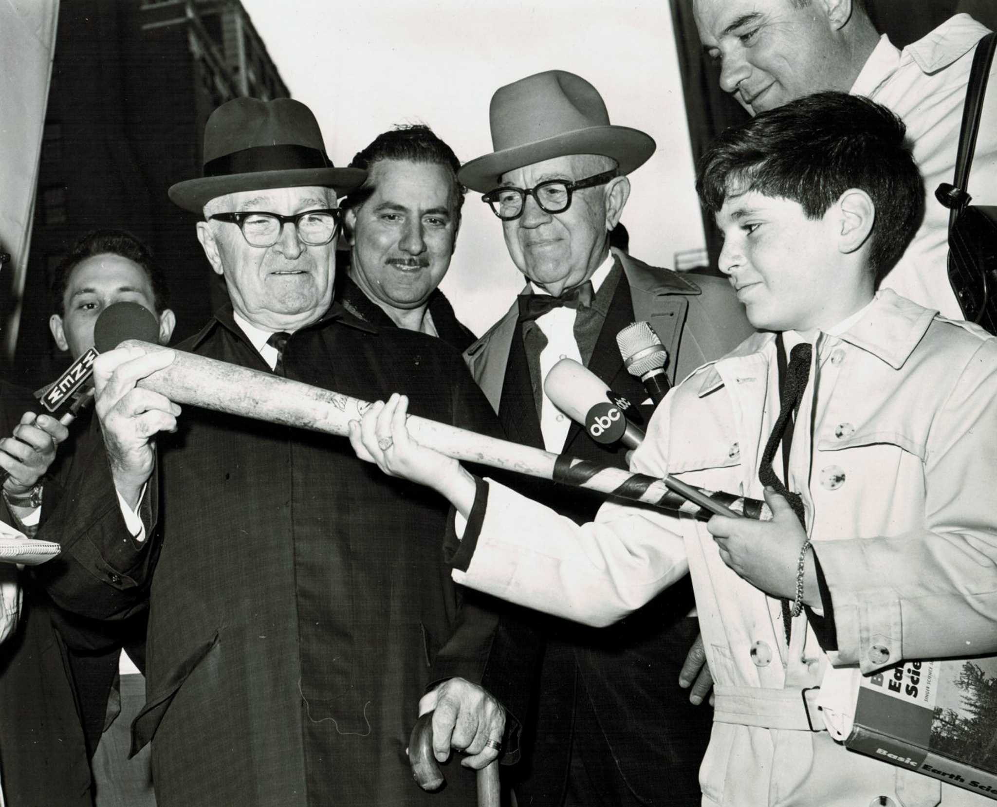 Lewin treasures memory of meeting with U.S. president - New Milford ...