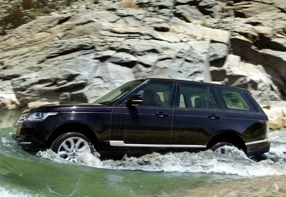 Range Rover offers tough, sleek redesign