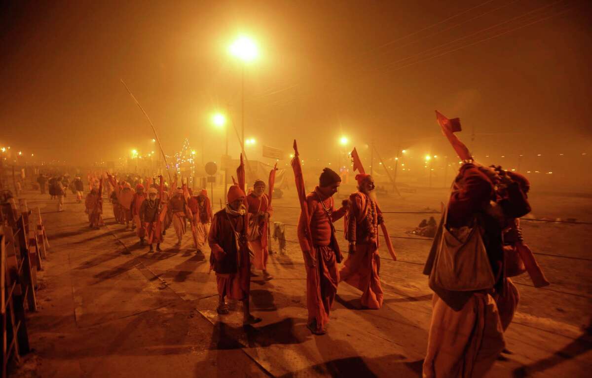 30 awesome photos of Hindu pilgrims in India