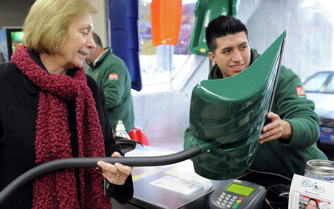 Stamford prepares for blizzard-like conditions