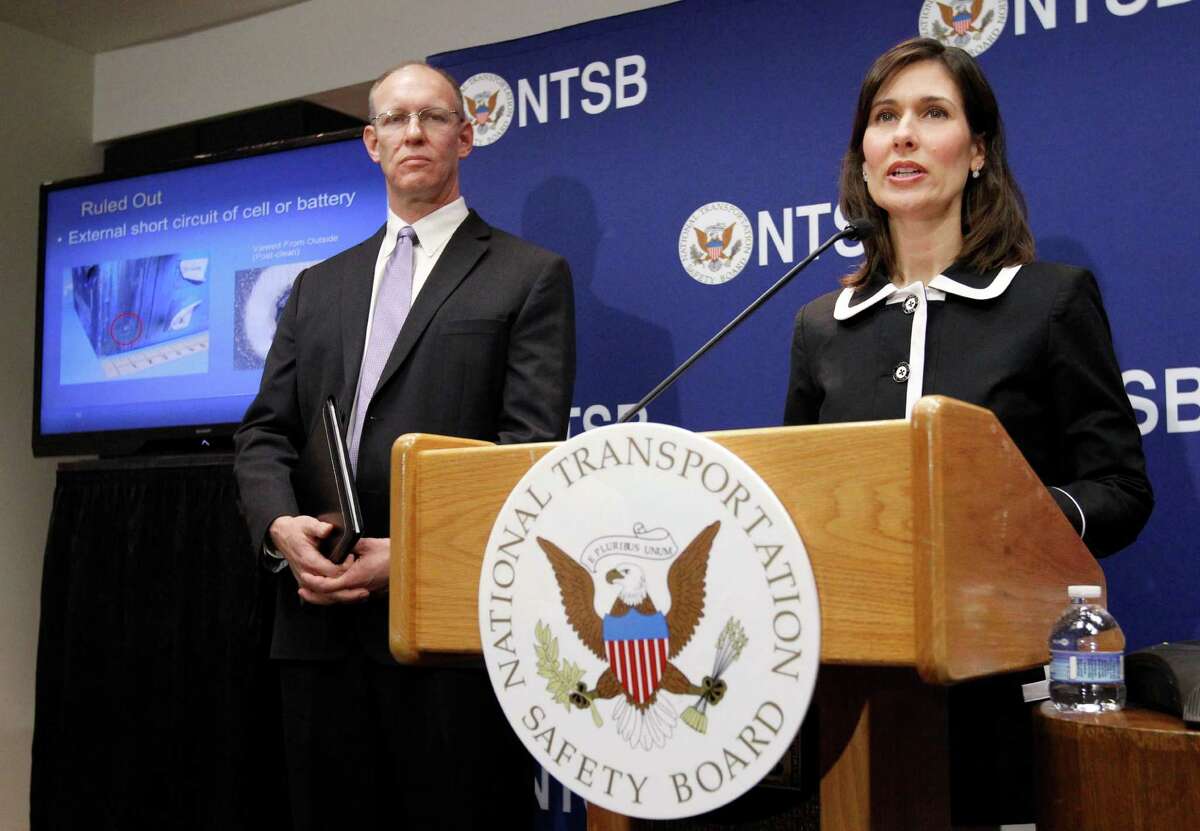 NTSB: Reconsider batteries approval
