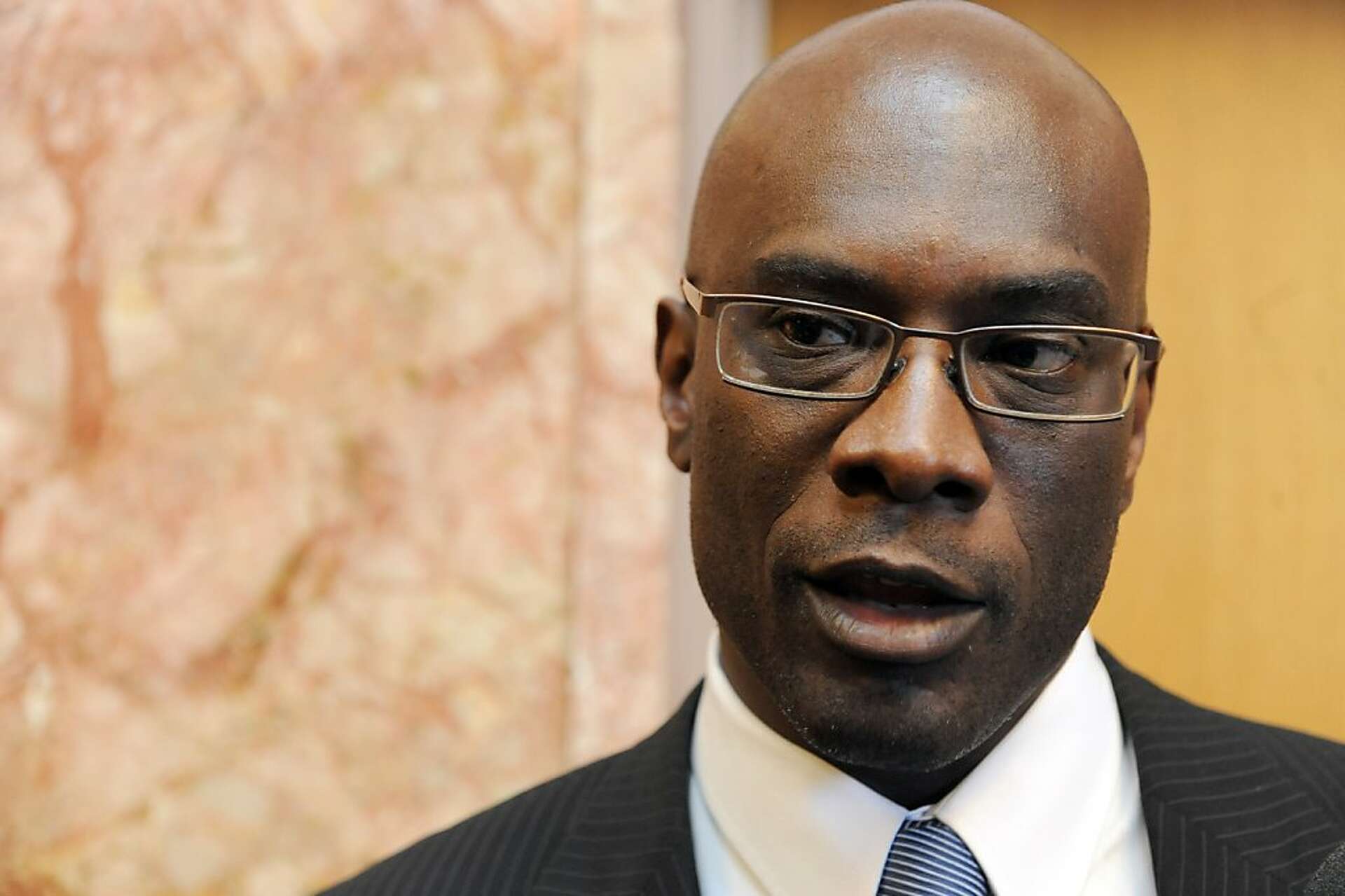 S.F.'s Lee purges Housing Commission