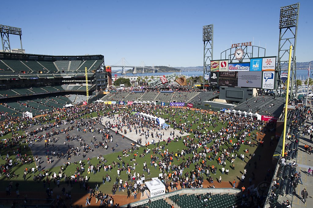 SF Giants seem more popular than 49ers