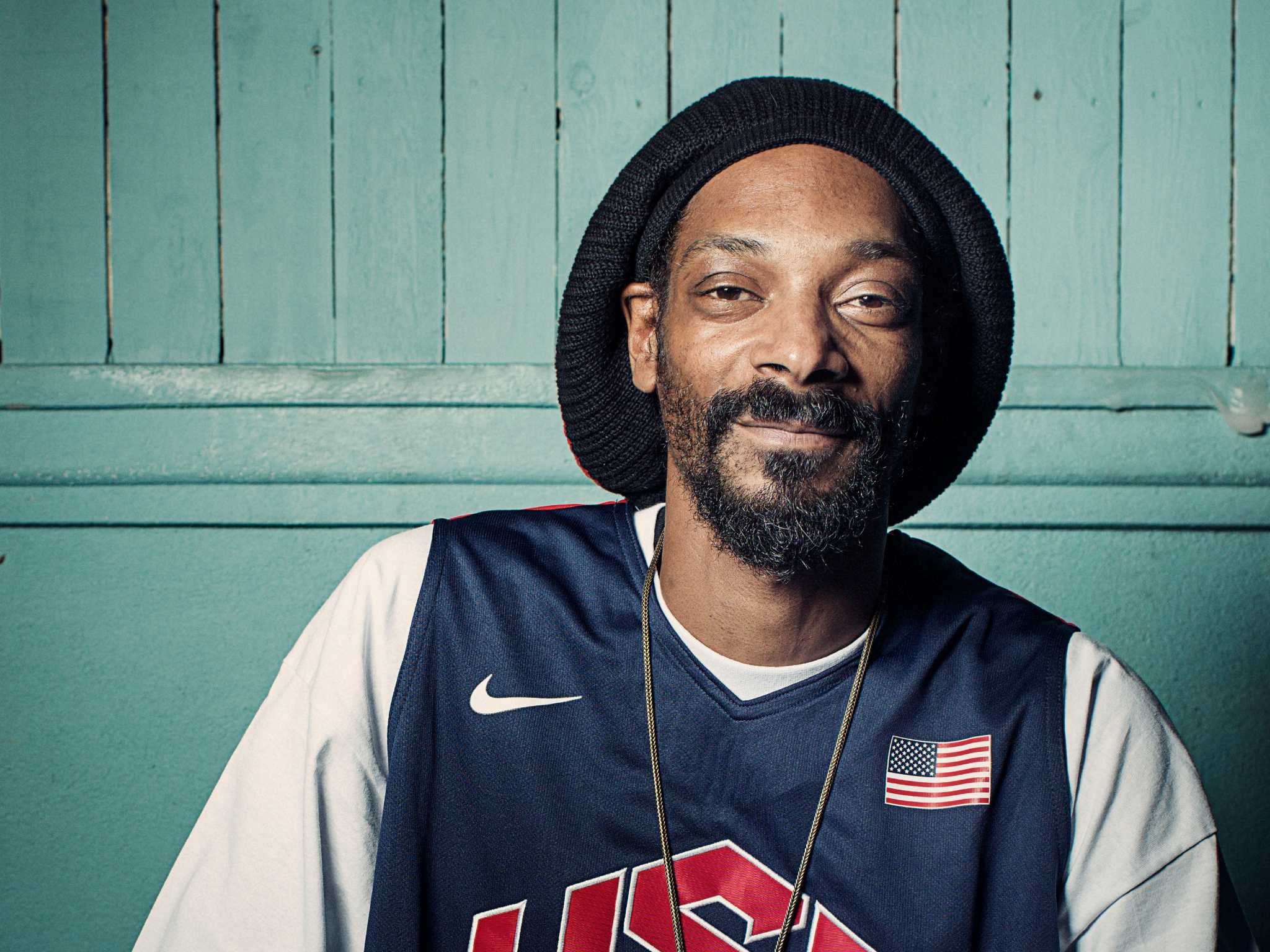 Celebrities: Snoop demonstrates his inspiration
