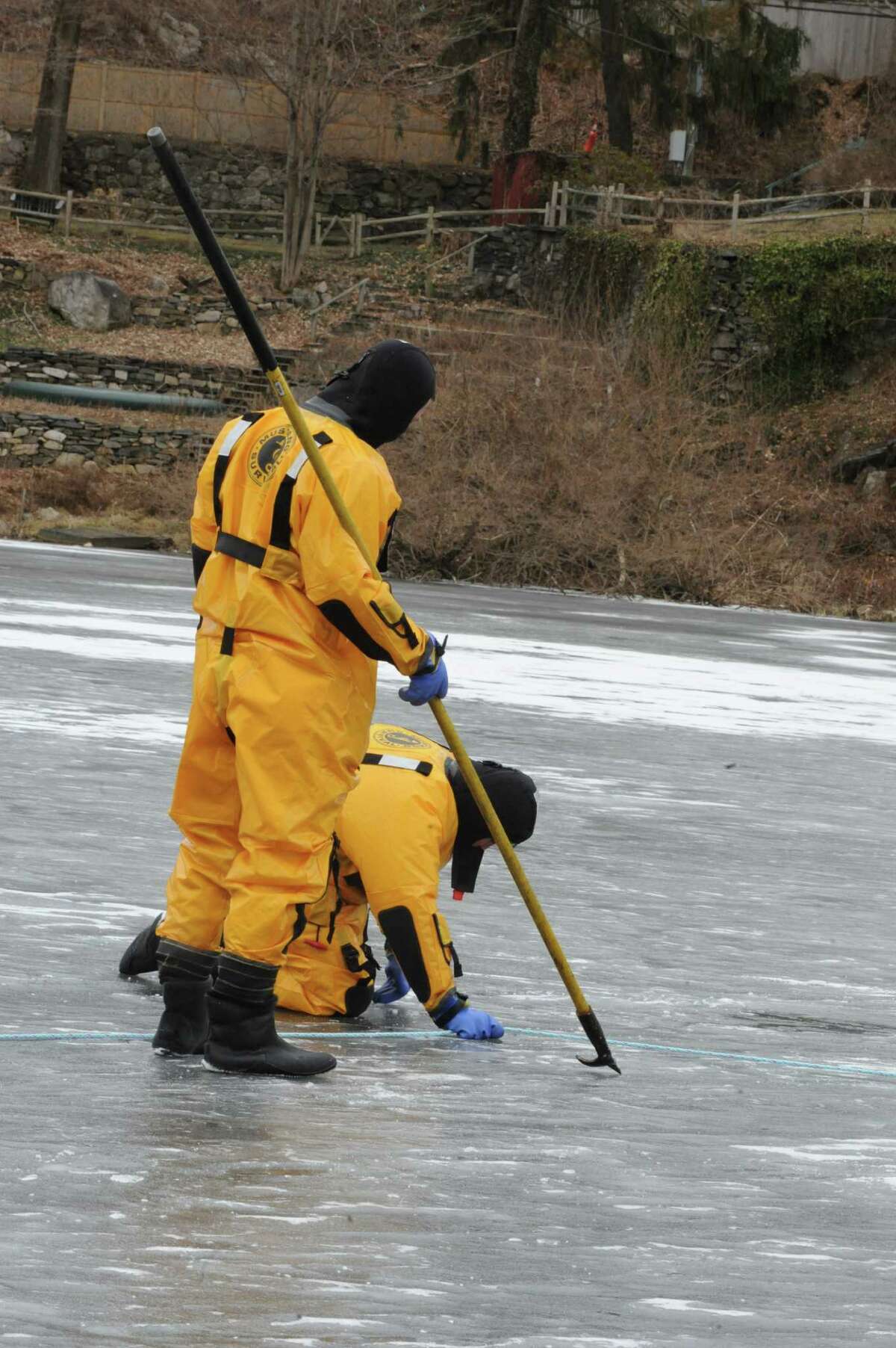 Greenwich firefighters practice cold-water rescues
